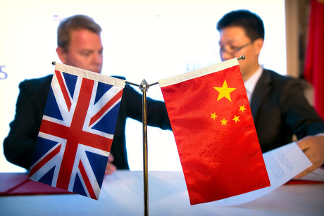 British Chinese Representatives Sign Documents Signing Editorial Stock ...