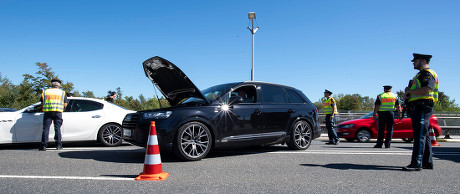 Bavarian Border Police Check Cars Control Editorial Stock Photo - Stock ...