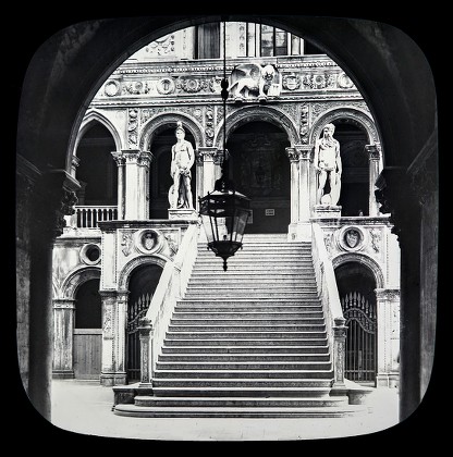 250 Cathedral staircase Stock Pictures, Editorial Images and Stock ...