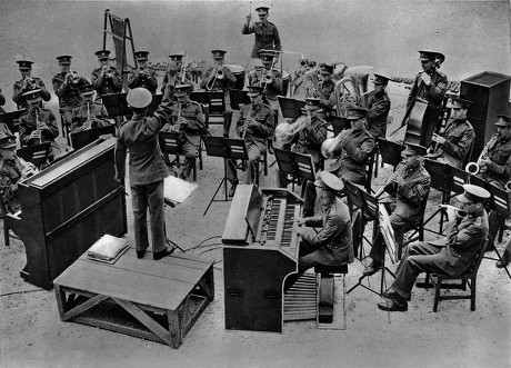 19 Wwii ww2 bands Stock Pictures, Editorial Images and Stock Photos ...