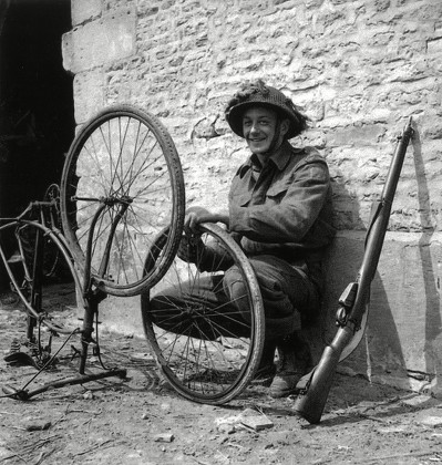 Ww2 Canadian Trooper Repairing His Bicycle Editorial Stock Photo ...
