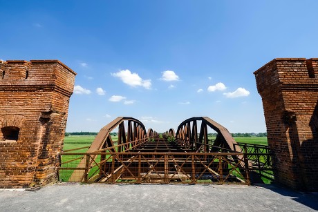 250 Dilapidated bridge Stock Pictures, Editorial Images and Stock ...