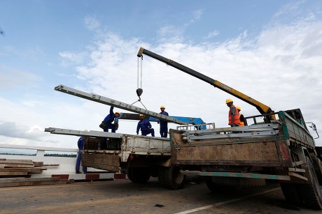 Myanmar Workers Work Restore Swar Damaged Editorial Stock Photo - Stock ...