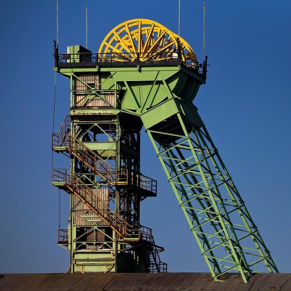 27 Hoist frames Stock Pictures, Editorial Images and Stock Photos ...
