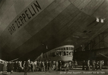 Lz 127 Graf Zeppelin Manoeuvring Greatest Editorial Stock Photo - Stock ...