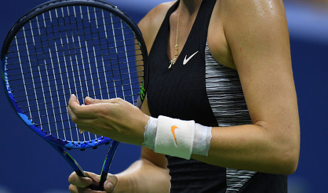 Maria Sharapova Dressing Under Her Wrist Editorial Stock Photo - Stock ...