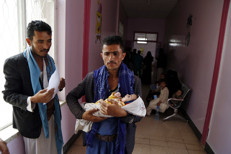 Man Carries His Malnourished Baby Be Editorial Stock Photo - Stock ...