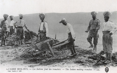39 Soldiers dig trenches Stock Pictures, Editorial Images and Stock ...