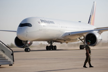 Plane President Philippines Rodrigo Duterte Arrives Editorial Stock ...