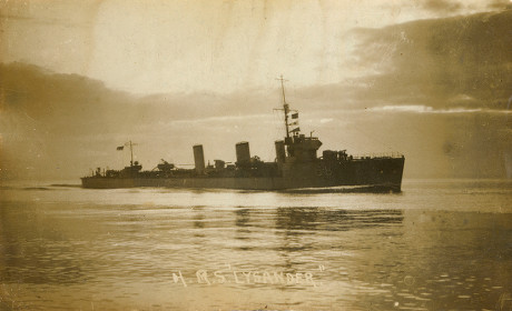 Hms Lysander Laforey Class Destroyer Photograph Editorial Stock Photo ...