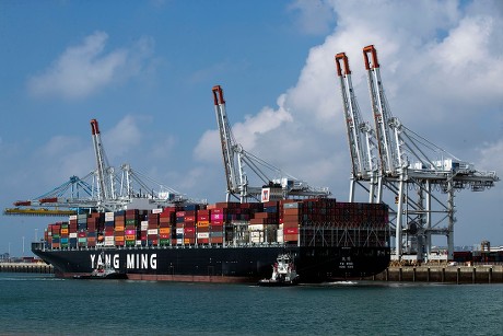 Taiwanese Yang Ming Marine Transport Corporations Editorial Stock Photo ...