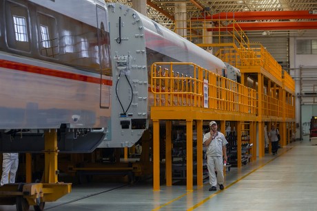 Workers Assemble Highspeed Trains Crrc Sifang Editorial Stock Photo ...