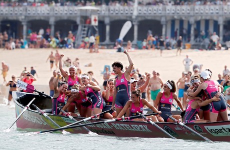 Rowers La Donostiarra Trainera Traditional Boat Editorial Stock Photo ...
