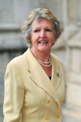 750 Penelope keith Stock Pictures, Editorial Images and Stock Photos ...