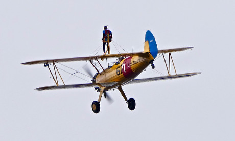 13 Aerial wing walker Stock Pictures, Editorial Images and Stock Photos ...