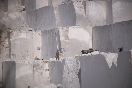Marble mine, Abadeh, Iran - 06 Sep 2018 Stock Pictures, Editorial ...