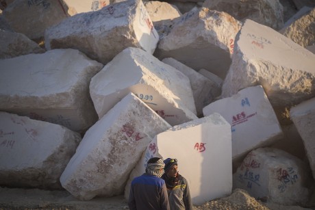 imágenes de Marble mine, Abadeh, Iran - 06 Sep 2018 - Imágenes de stock ...