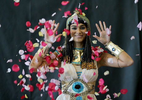 Actress Posing Queen Cleopatra Poses On Editorial Stock Photo - Stock ...
