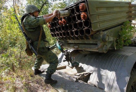 Prorussian Rebel Loads Missile Surfacetosurface Missile Editorial Stock ...