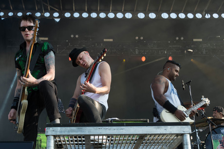 51 Singer of sum 41 Stock Pictures, Editorial Images and Stock Photos ...