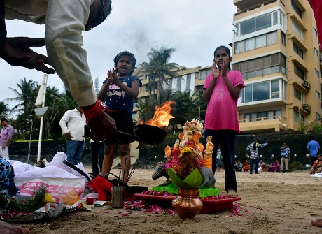 Indian Hindu Devotee Kids Seen Praying Editorial Stock Photo - Stock ...