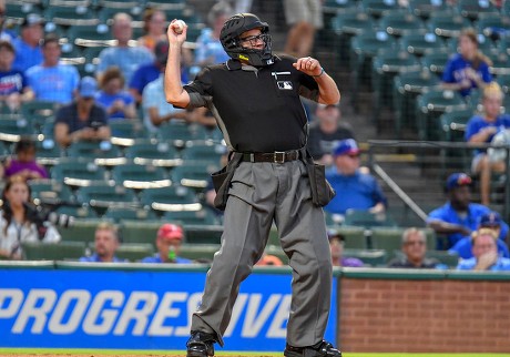 Mlb Umpire Gary Cederstrom 38 During Editorial Stock Photo - Stock ...