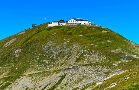 Mountain Lodge Faulhorn On Faulhorn Summit Editorial Stock Photo ...