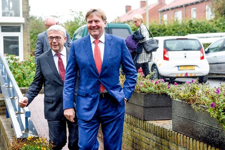 imágenes de King Willem-Alexander visit to Klooster and Buren ...
