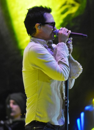 Jeff Gutt Vocalist American Band Stone Editorial Stock Photo - Stock ...