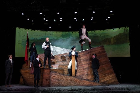 The Wider Earth puppet performance, Natural History Museum, London, UK ...
