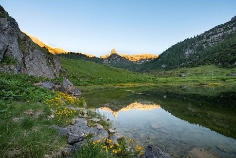 Schottmalhorn Reflected Lake Funtensee Sunset Steinernes Editorial ...