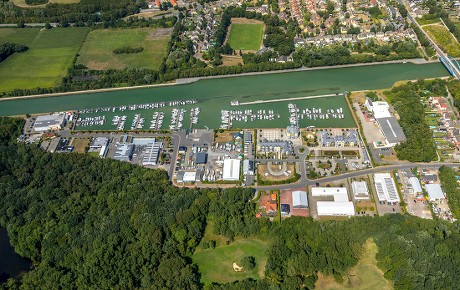 500 German barge Stock Pictures, Editorial Images and Stock Photos ...