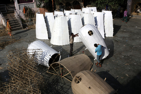 Indian Artists Prepare Effigies Mythical Demon Editorial Stock Photo ...