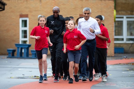 Daily Mile initiative photocall, London, UK - 15 Oct 2018 Stock ...