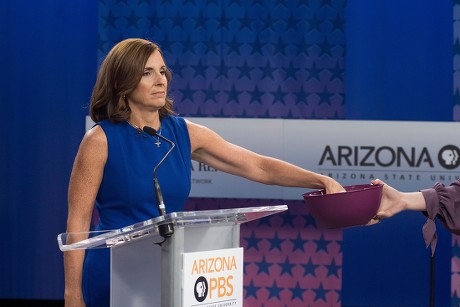 Republican Senate Candidate Martha Mcsally Perpares Editorial Stock ...