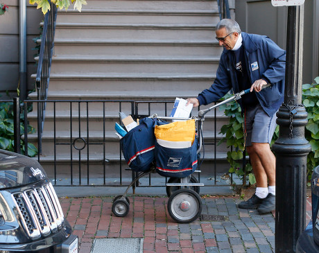 500 Letter carrier Stock Pictures, Editorial Images and Stock Photos ...