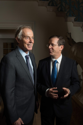 Sir Trevor Chinn Lord Jacob Rothschild - Foto de stock de contenido editorial: imagen de stock ...