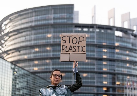 __COUNT__ Protest against plastic waste at European Parliament in ...