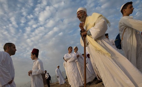 Members Ancient Samaritan Community Congregate Sunrise Editorial Stock ...