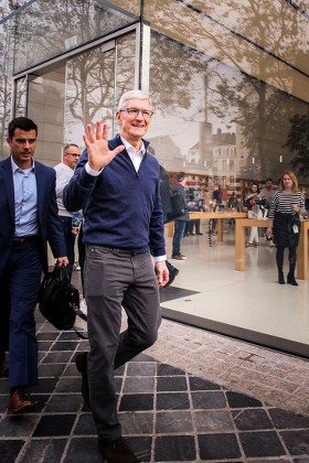 Apple Ceo Tim Cook Apple Store Editorial Stock Photo - Stock Image ...