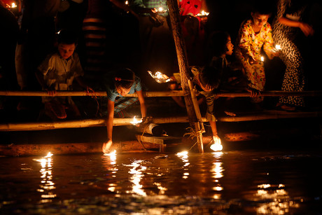 Myanmar Buddhist People Float Away Light Editorial Stock Photo - Stock ...