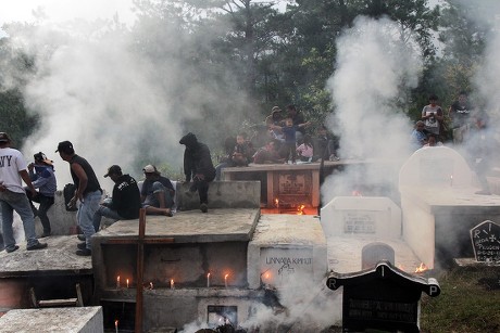 Filipino indigenous light bonefires in mountain village, Sagada ...