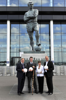 L R Sir Trevor Brooking Major Editorial Stock Photo - Stock Image ...