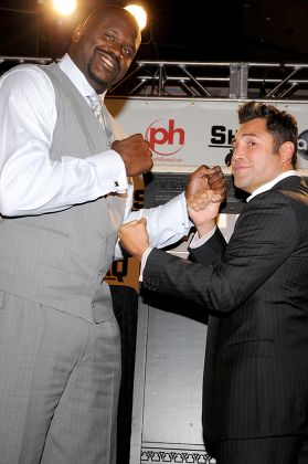 4 Tall short contrast juxtaposition basketball player boxer boxing ...