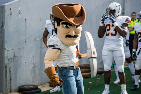Utep Miners Mascot Pete Prepares Enter Editorial Stock Photo - Stock ...