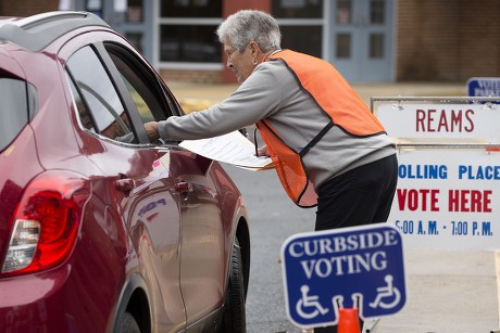 41 Curbside voting Stock Pictures, Editorial Images and Stock Photos ...