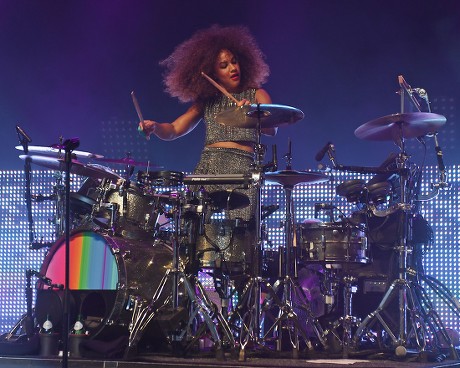 52 Drummer simple minds Stock Pictures, Editorial Images and Stock ...