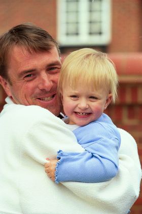 93 Daughters cricketer Stock Pictures, Editorial Images and Stock ...