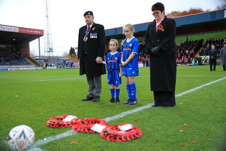 Football Remembers Remembrance Poppies 100 Years Editorial Stock Photo ...