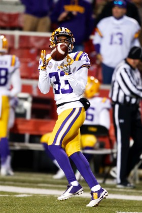 Todd Harris 33 Lsu Safety Looks Editorial Stock Photo - Stock Image ...